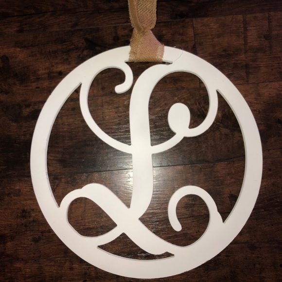 Dazzle Up | Other | Letter Circle Monogram Letter L | Poshmark